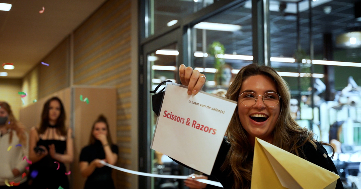 Wethouder opent nieuwe kapperslokaal Nova Campus Hoofddorp
